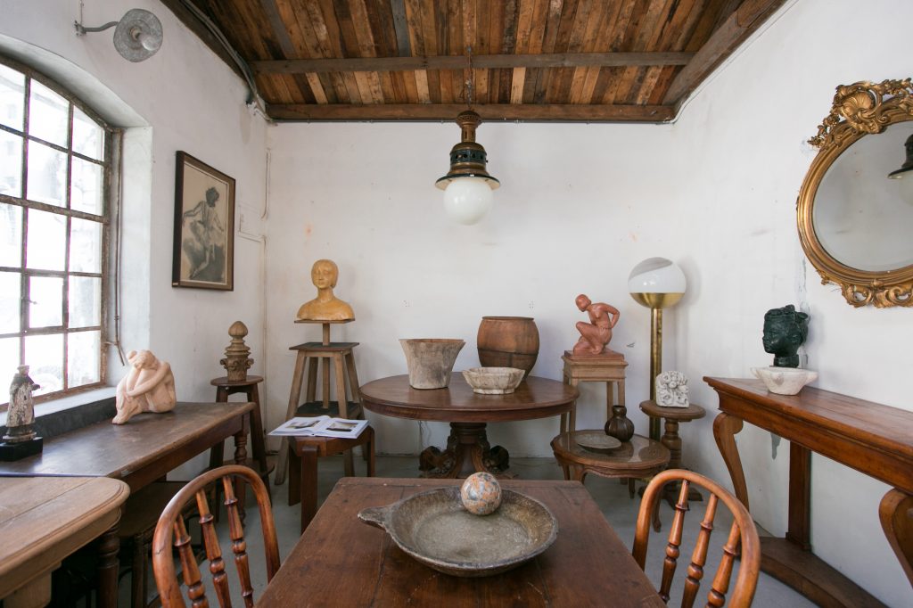 Delicate Antique - ECRU STUDIO