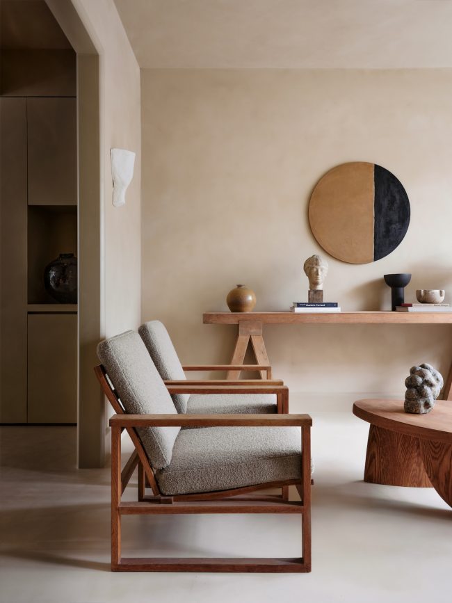 T House - ECRU STUDIO